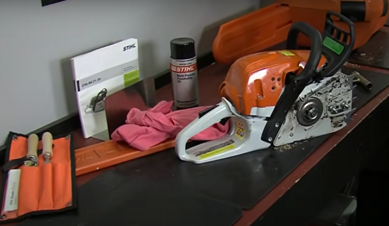 How to Store a Chainsaw Properly? Useful Tips- PoleSawGuide
